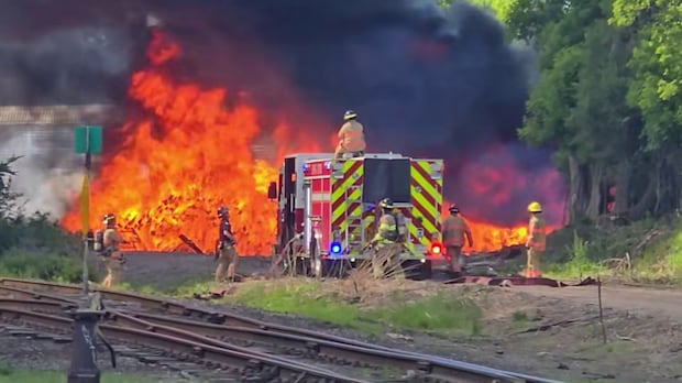 Smoke from Massive Fire Prompts Window Closures in OEV - Ontario Chronicle